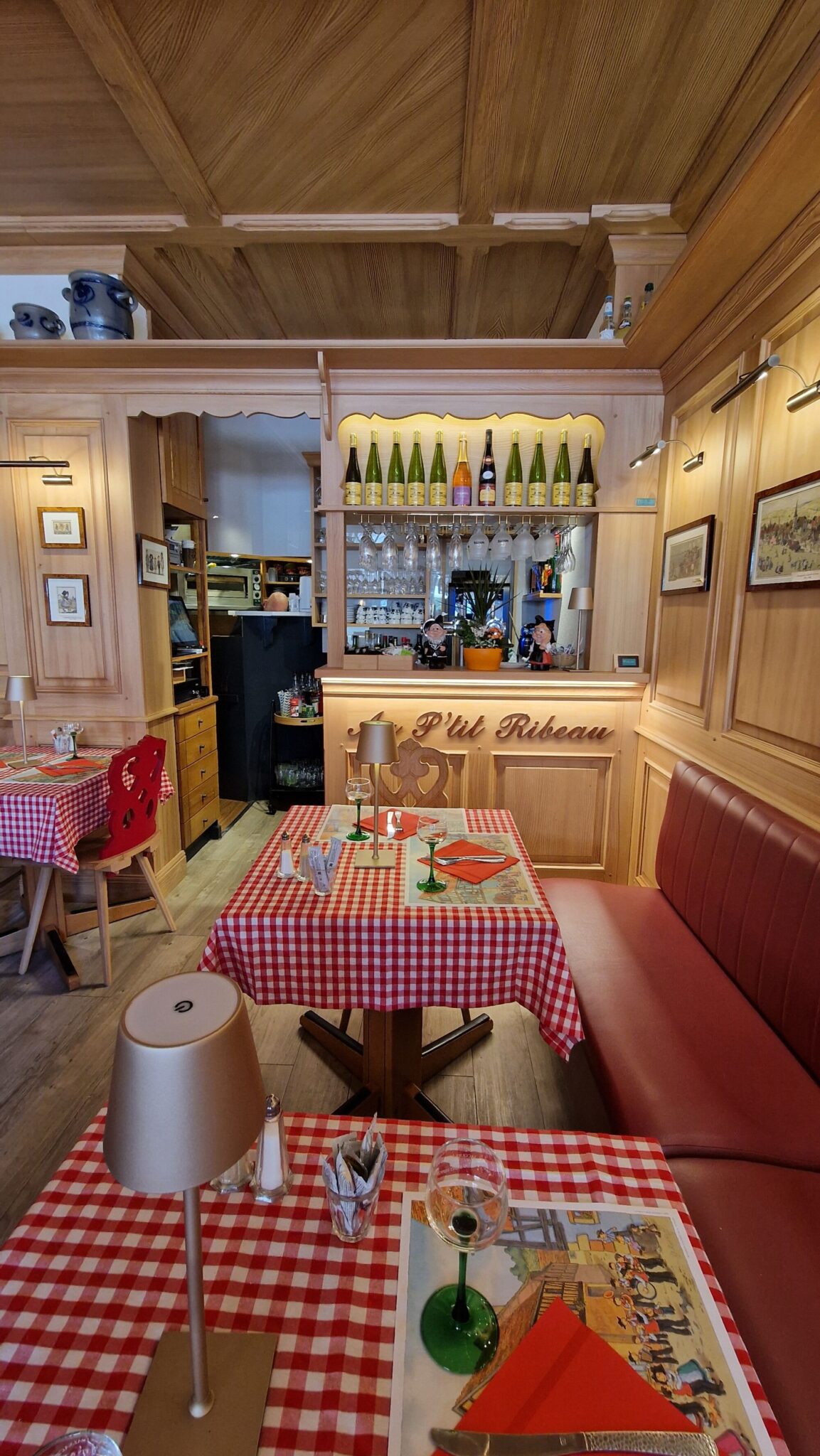 Au P'tit Ribeau : Restaurant winstub et brasserie alsacienne ...